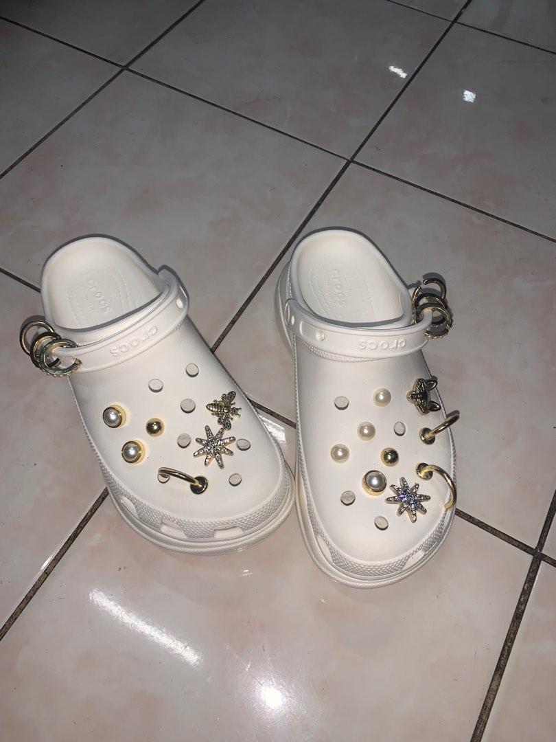 Yang mi x crocs collab, Women's Fashion, Footwear, Slippers and slides ...