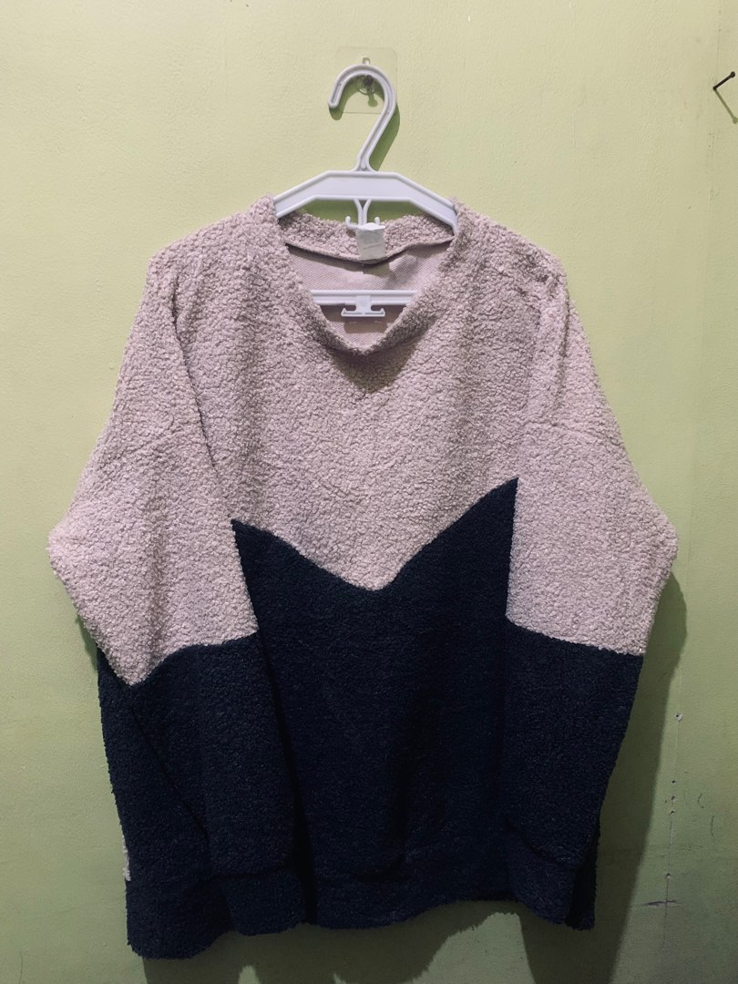 7th ray sweater, Women's Fashion, Tops, Others Tops on Carousell