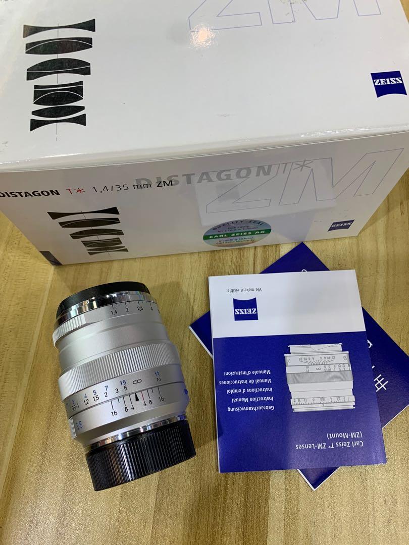 99% Carl Zeiss ZM 35mm f1.4 35 1.4 Leica M mount, 攝影器材, 鏡頭及裝備 - Carousell