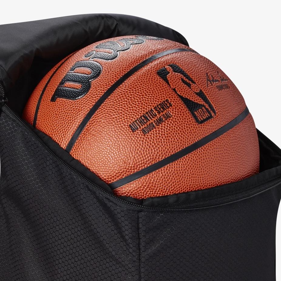 寶林站 Wilson NBA authentic basketball backpack 籃球背包, 男裝, 袋, 背包 - Carousell