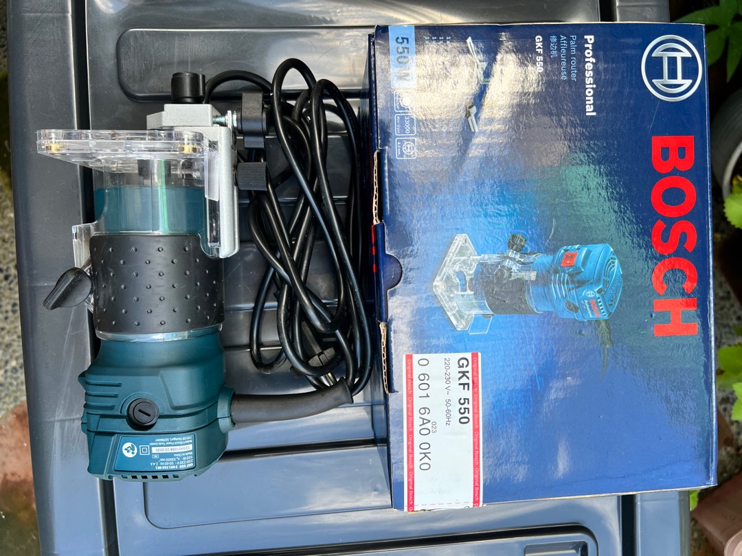 BOSCH Professional Palm Router / Trimmer 550W GKF 550, Furniture & Home ...