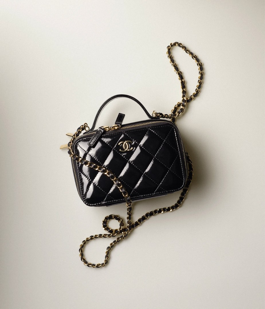 CHANEL VANITY WITH CHAIN, Luxury, Bags & Wallets on Carousell