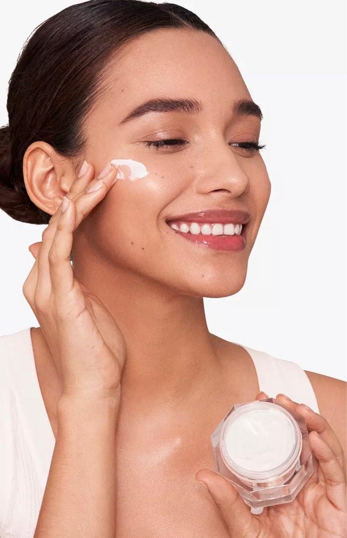 CHARLOTTE TILBURY MAGIC CREAM INSTANT TURNAROUND MOISTURIZER, Beauty ...