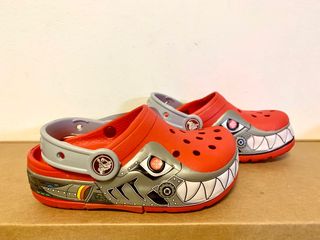 Crocs Unisex-Child Kids' Paw Patrol Clog, Babies & Kids, Babies & Kids ...