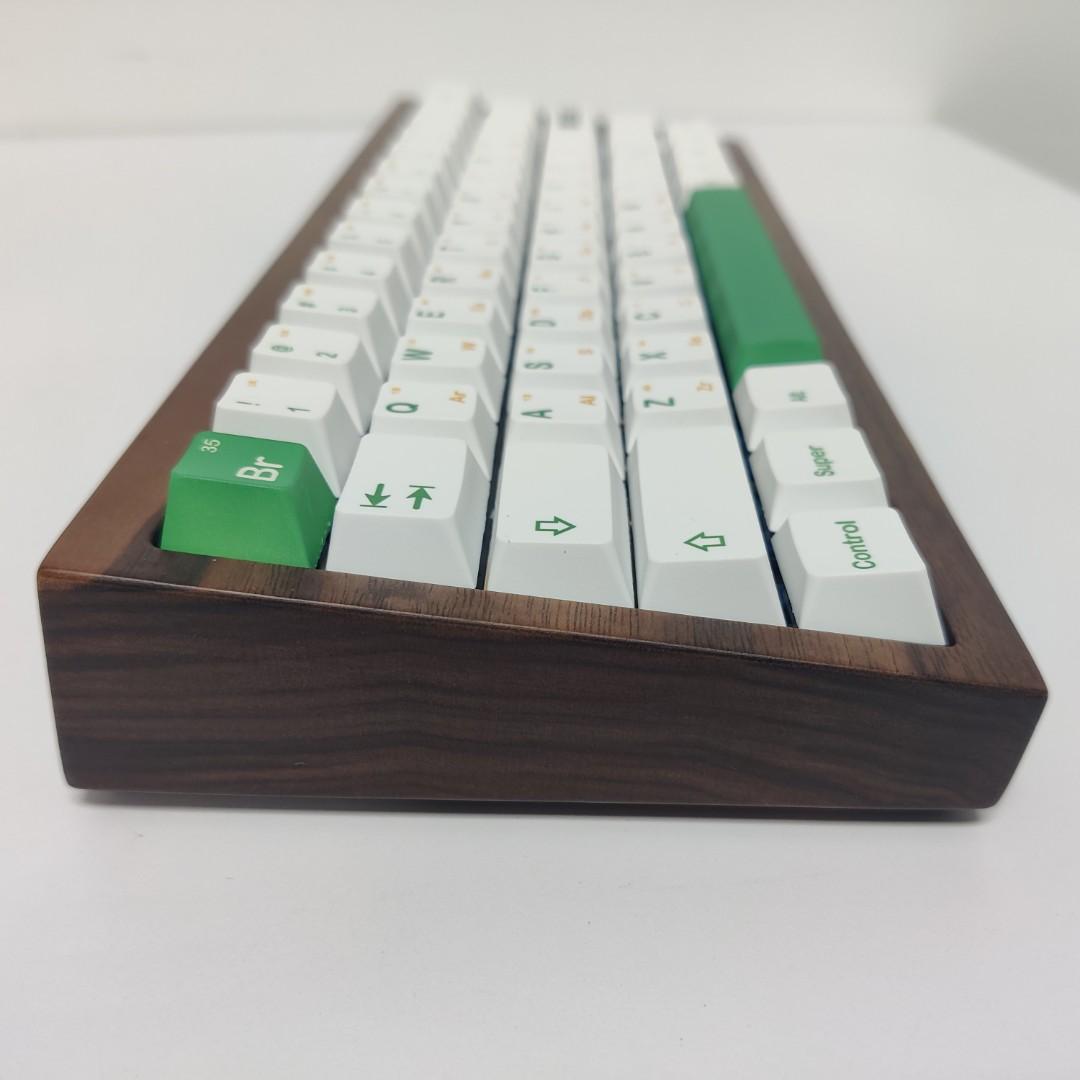 Custom 60% keyboard Walnut Tofu60, Computers & Tech, Parts ...