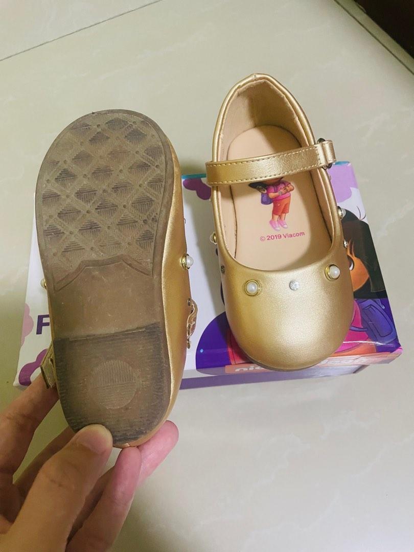 Dora the explorer shoes, Babies & Kids, Babies & Kids Fashion on Carousell