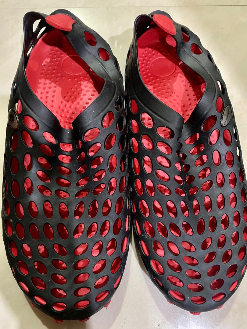 Drain Flip Flops for Men & Women by Krooberg, Women's Fashion, Footwear ...