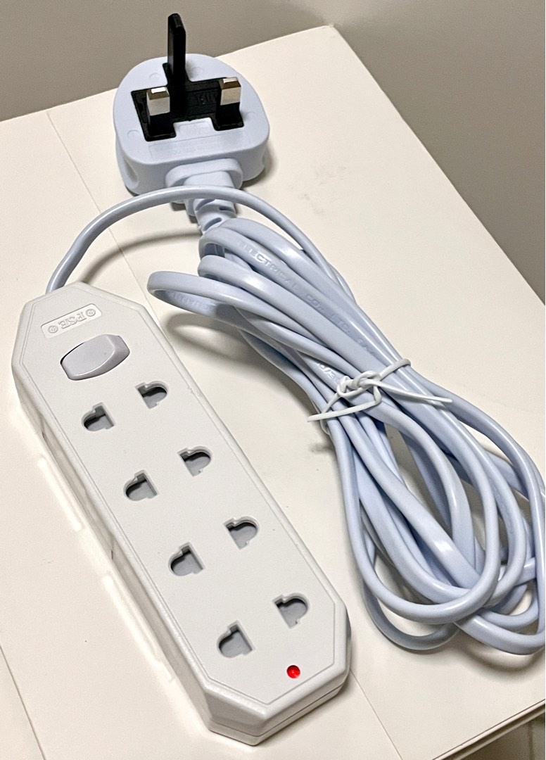 Extension cord - 4 way 2 pin socket (3meter), Computers & Tech, Parts ...
