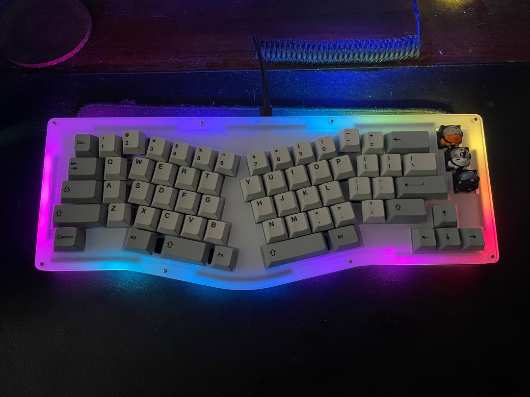 Fancy Alice 66 Keyboard kit (Frosted), Computers & Tech, Parts ...