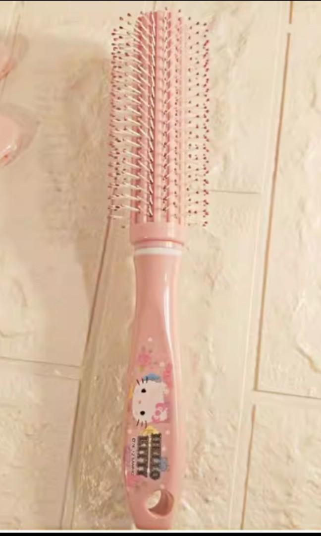Hello Kitty Comb, Beauty & Personal Care, Hair on Carousell