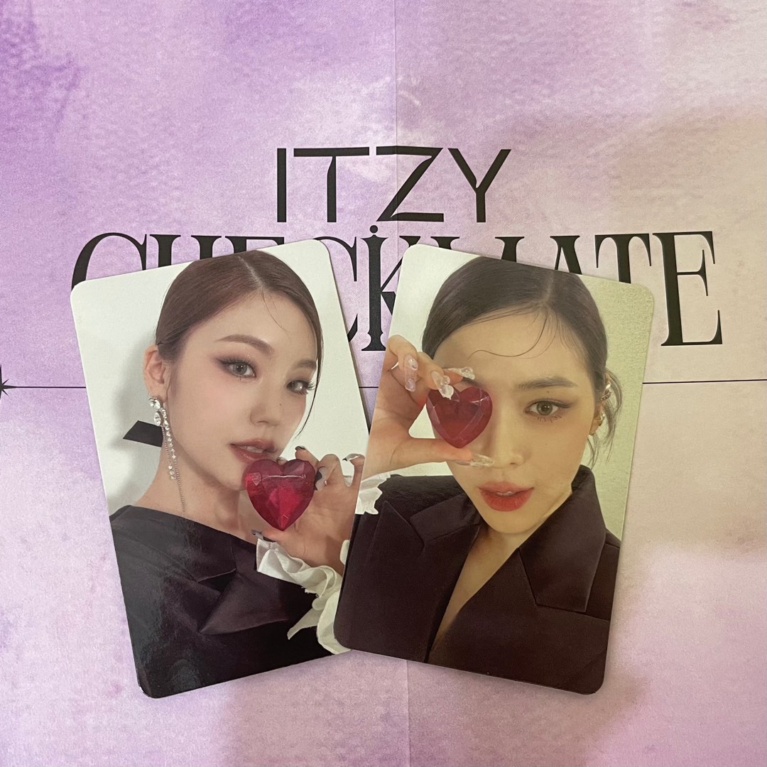 Itzy Checkmate Yeji Ryujin Photocard, Hobbies & Toys, Memorabilia ...
