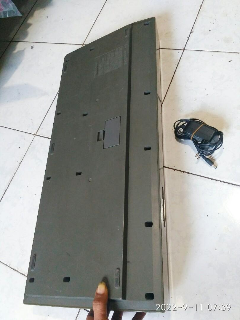 Keyboard Yamaha pss460, Musik & Media, Alat di Carousell