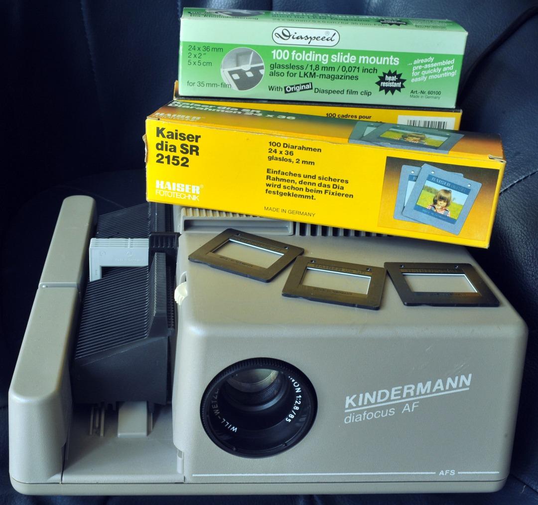Kindermann DiaFocus AF Film Slide Projector complete with operation ...