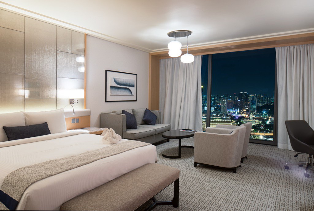 Marina Bay Sands Hotel MBS Premier Room Jan , Tickets & Vouchers, Local ...