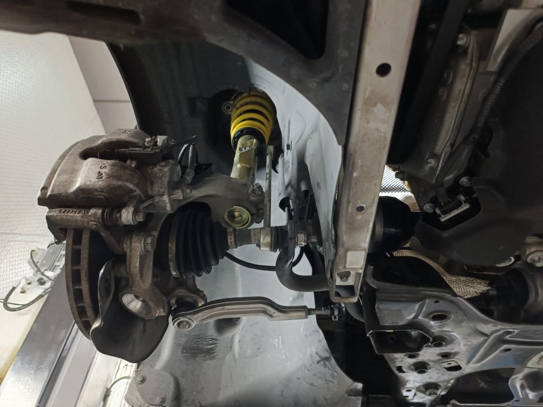 Mercedes Benz C300 Lower Control Arm