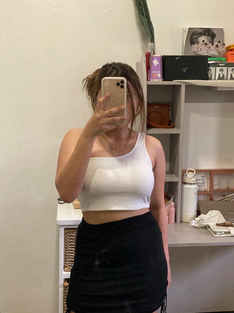 One Sided Crop Top, Women's Fashion, Tops, Sleeveless on Carousell
