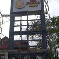 Pylon Signage, Acp Cladding, Acrylic, Lightboxes, G.i. Hook-edge ...