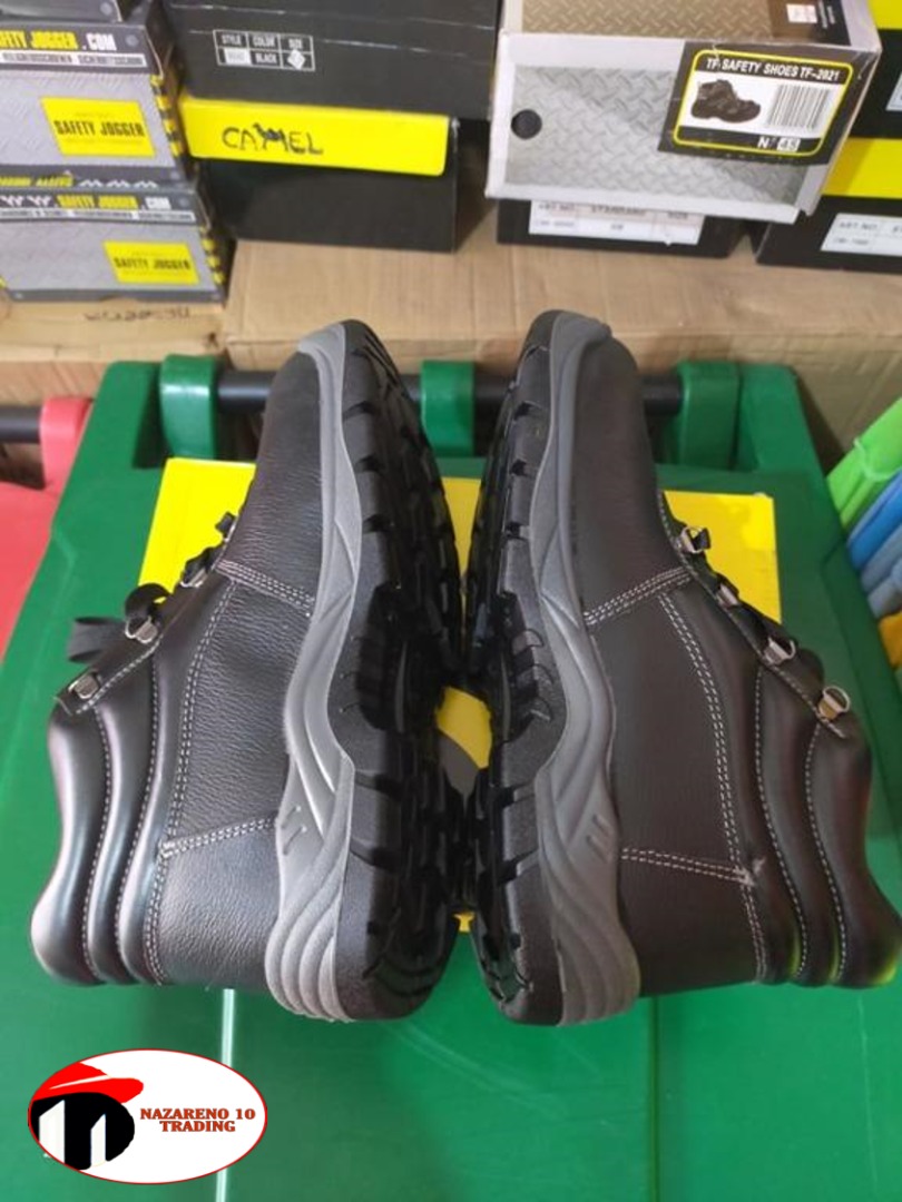 safety shoes camel 7060///, Men's Fashion, Footwear, Boots on Carousell