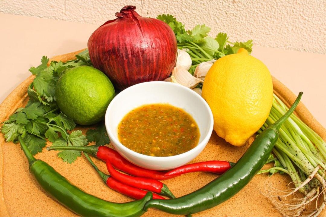 [SG Local Brand] Chilli Cat Signature Sauce, Food & Drinks, Spice ...