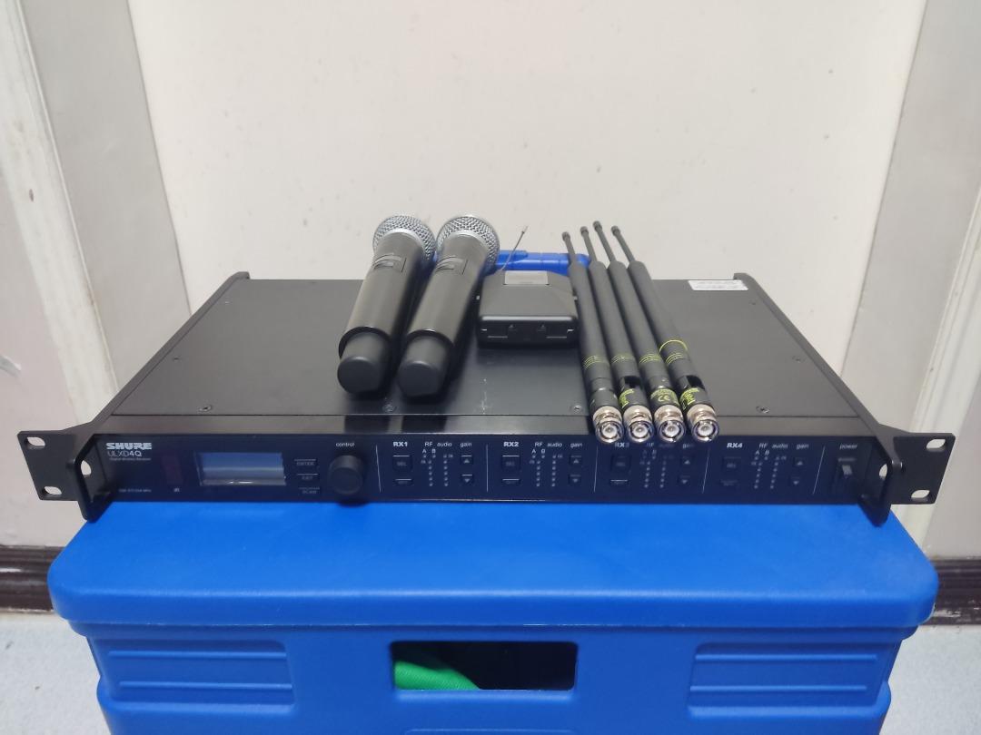 SHURE WIRELESS RECEIVER AND TRANSMITTER MODEL ULXD4Q G50, Audio ...
