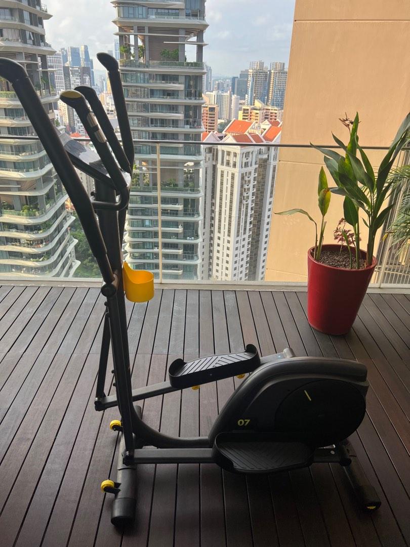 Smart Cross trainer 500 Domyos, Sports Equipment, Exercise & Fitness ...