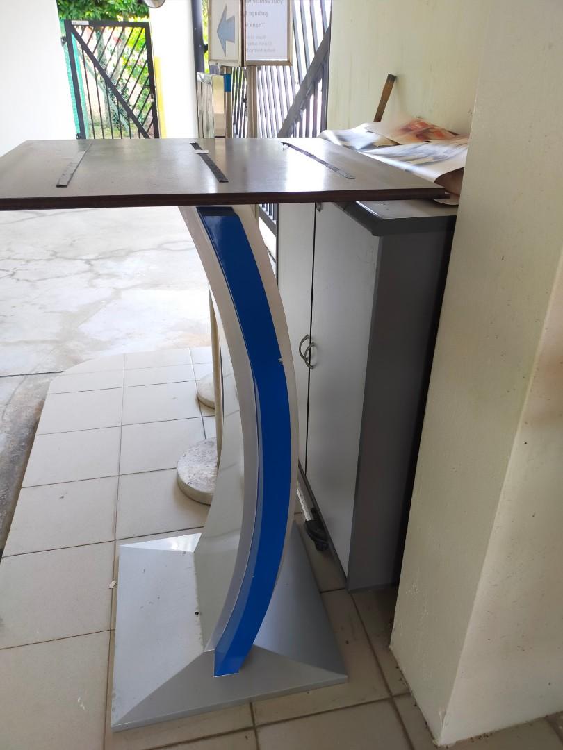 Speech stand, Furniture & Home Living, Furniture, Tables & Sets on ...