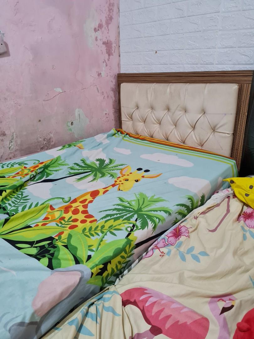 Sprei single anak 120, Perabotan Rumah di Carousell