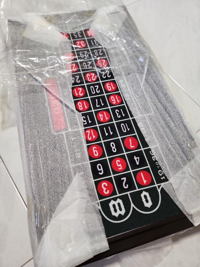 Wood Roulette wheel Chips Cards Dice bnib, Hobbies & Toys, Toys & Games ...