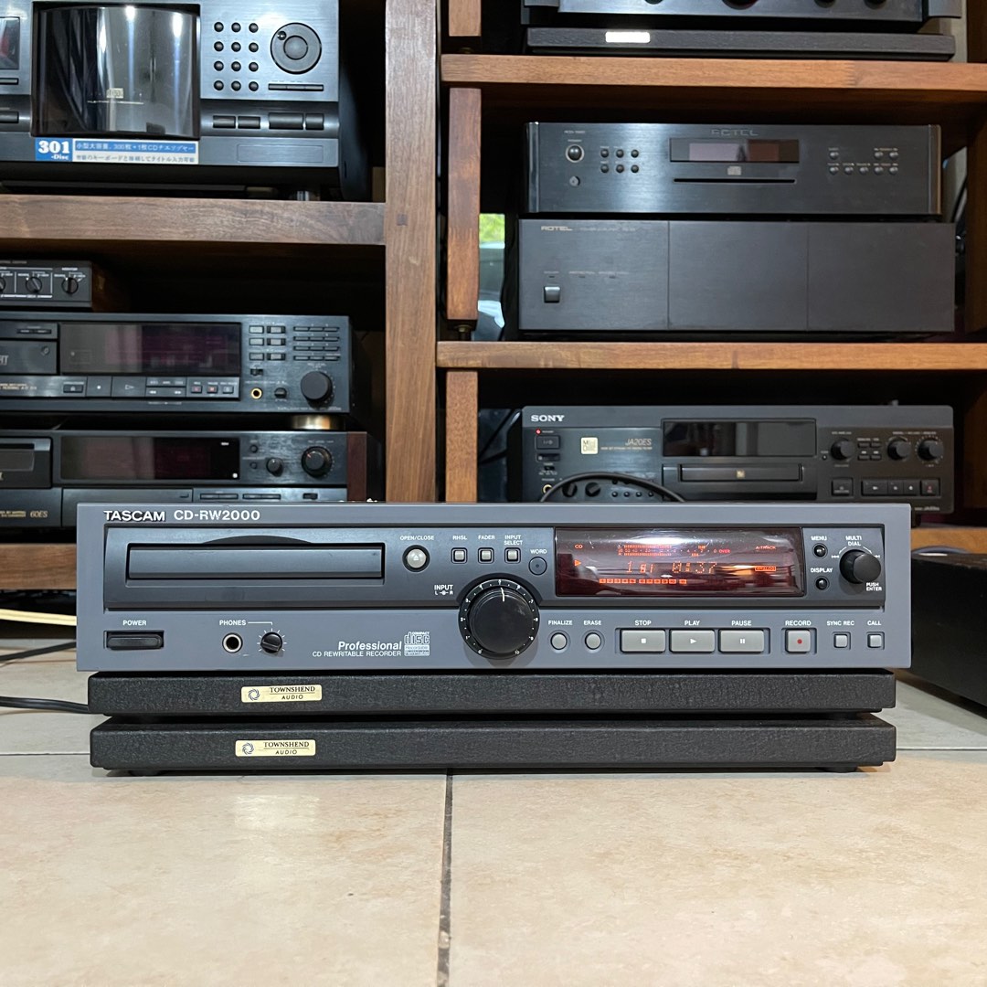 TASCAM CD-RW2000 cd recorder / cd player, Audio, Other Audio Equipment ...