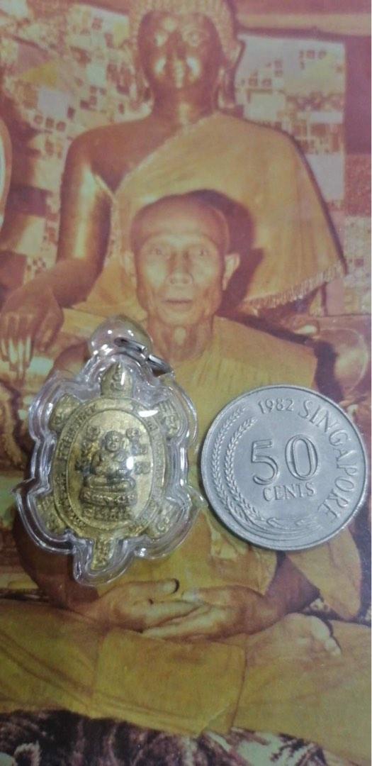Thai Amulet Lp Liew wat rai tang thong 2538, Hobbies & Toys ...
