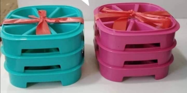 Tupperware Brand triangular ice tray, Furniture & Home Living ...