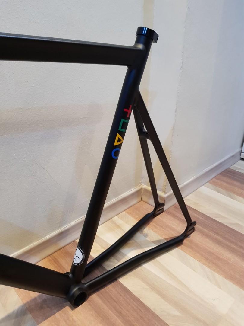 Unknown Type 1 Seoul X LA Edition Fixie Frame, Sports Equipment ...