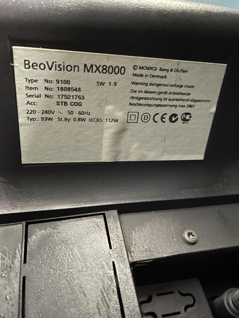 Vintage Bang & Olufsen BeoVision MX8000, TV & Home Appliances, TV & Entertainment, TV on Carousell