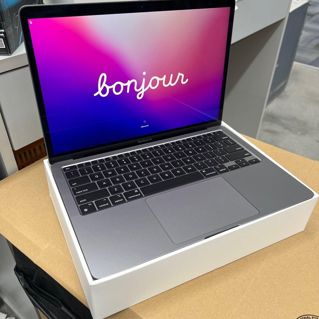 Apple MacBook Air Laptop 2020 8GB 256GB SSD 13-Inch with Minor scratches on the casing ...