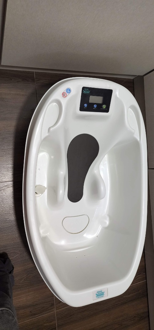 Aquascale Digital Scale and Thermometer 3-in-1 Infant Bath Tub, Babies ...