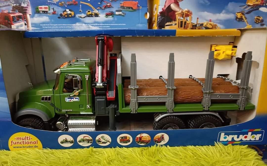 BRUDER 02824 MACK Granite Timber Truck with Crane and Tree Trunks ...