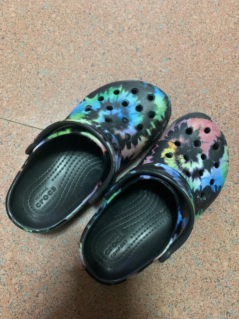 Crocs tie die original, Babies & Kids, Babies & Kids Fashion on Carousell