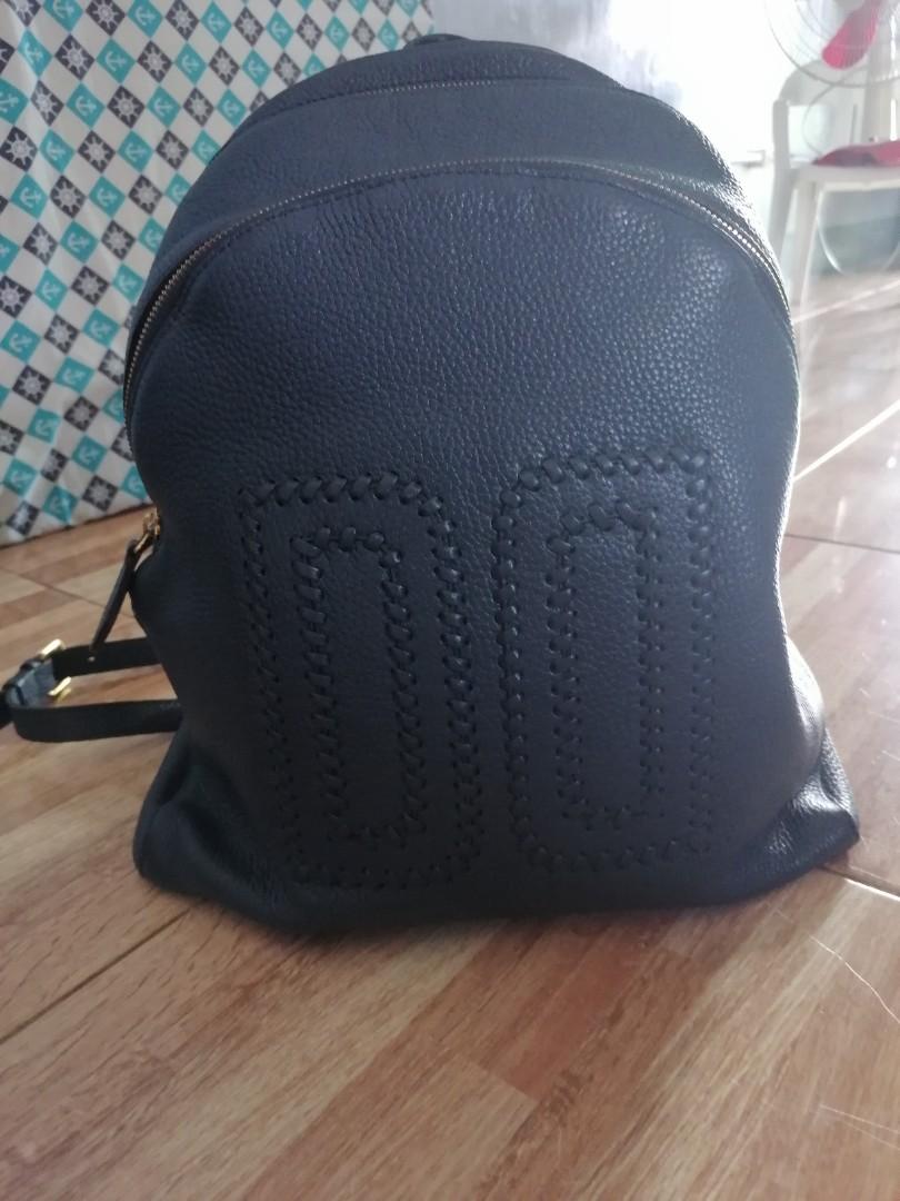 daks backpack, Women's Fashion, Bags & Wallets, Backpacks on Carousell