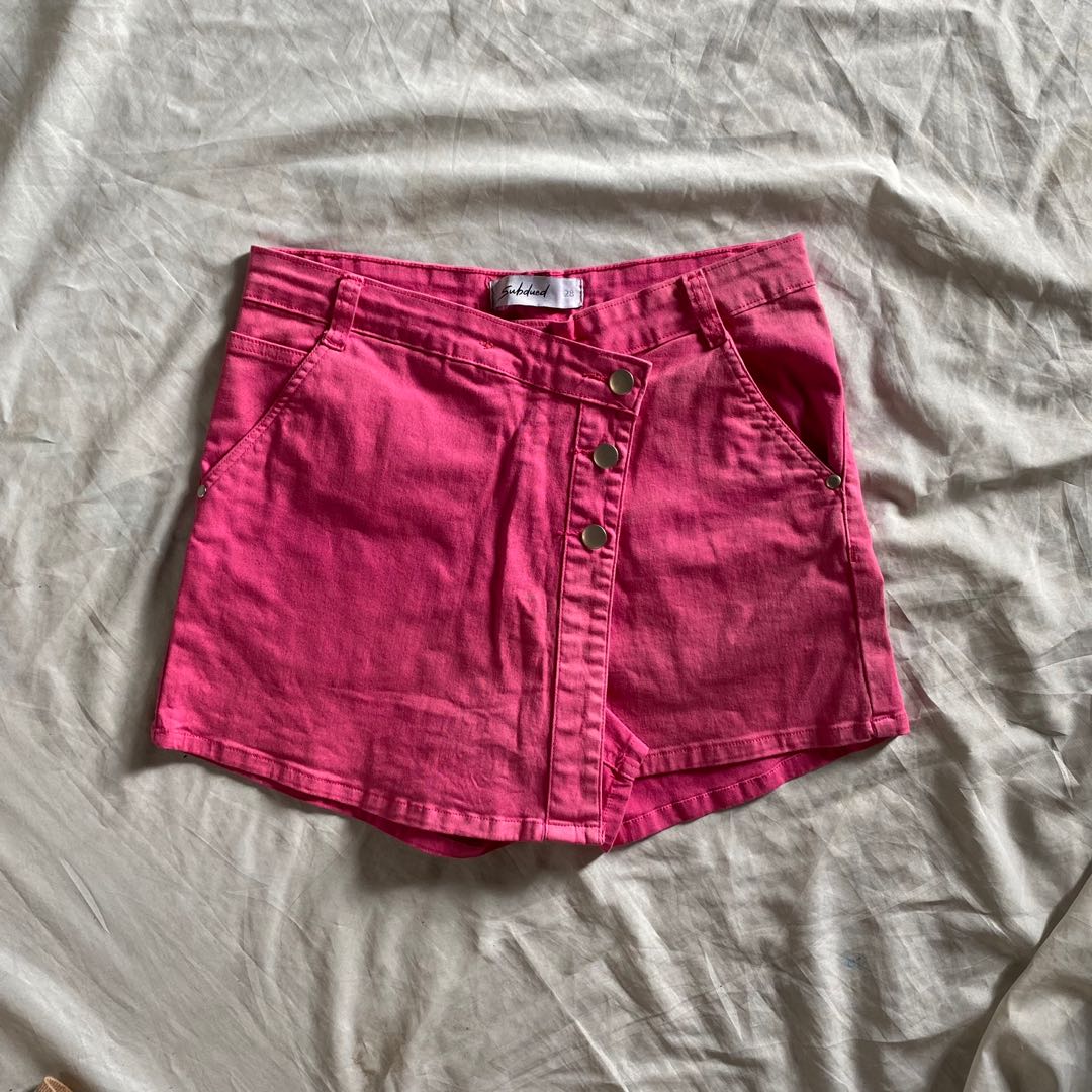hot pink y2k skort, Women's Fashion, Bottoms, Skirts on Carousell