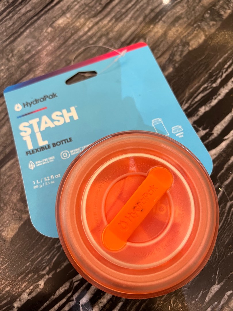 Hydropak Stash 1L Flexible Bottle, Food & Drinks, Beverages on Carousell