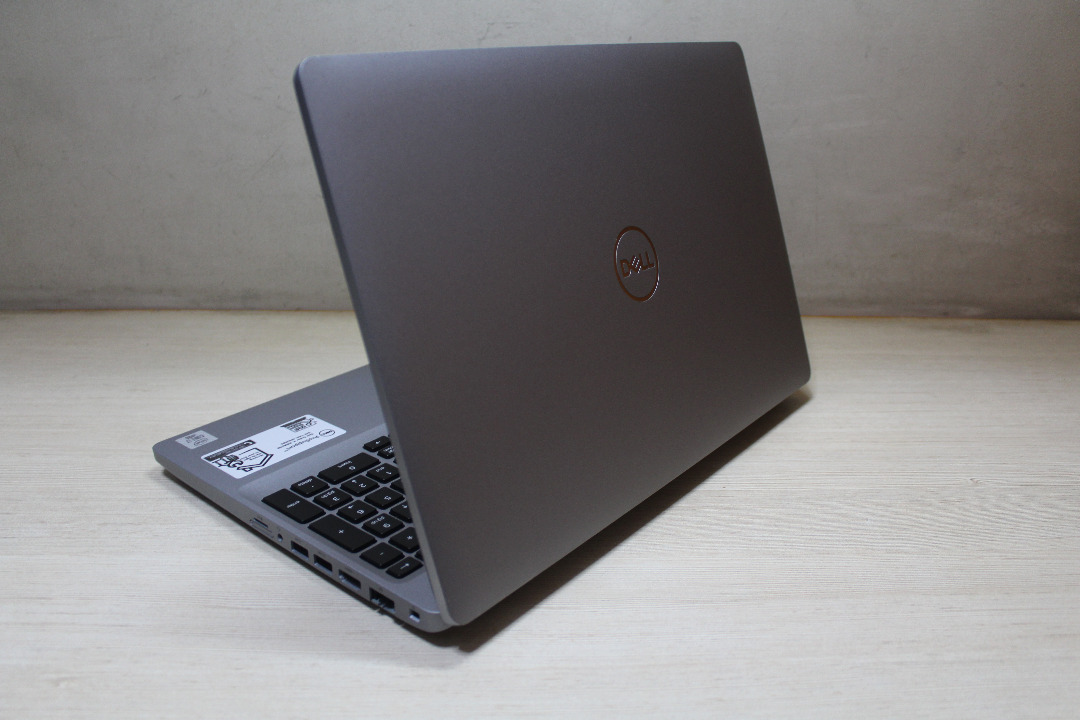 i7-10875H Dell precision 3551 ram 16GB ssd 512gb nvidia Quadro p620 ...