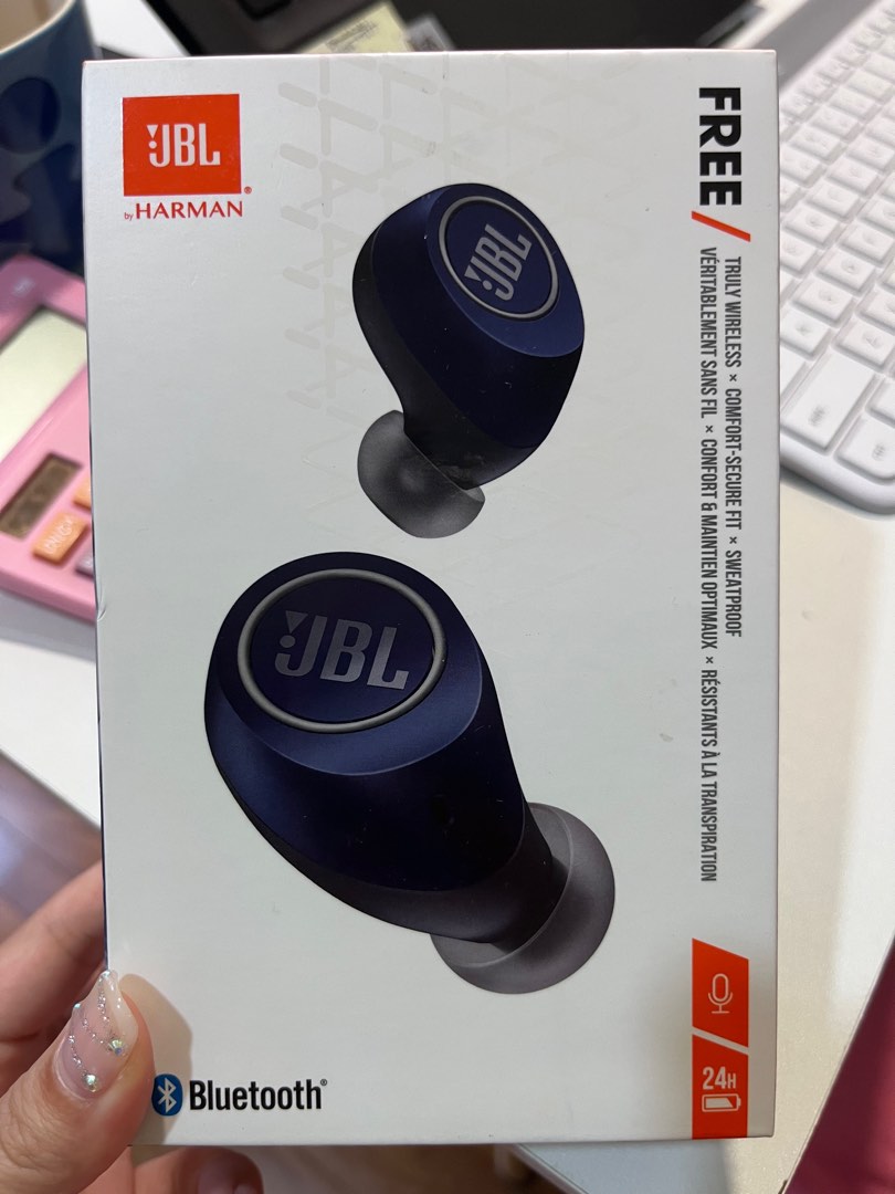 JBL free earbuds, Audio, Earphones on Carousell