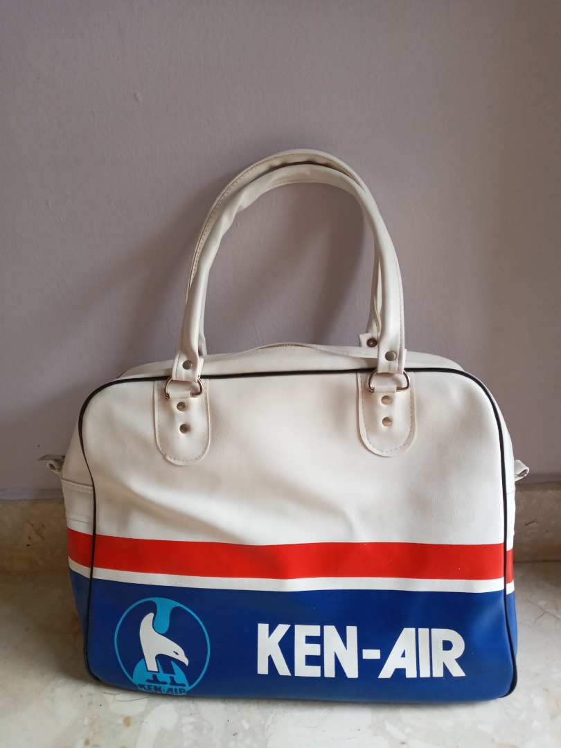 Ken Air Travel Bag (Vintage)/Nespray Drinking Mug, Hobbies & Toys ...