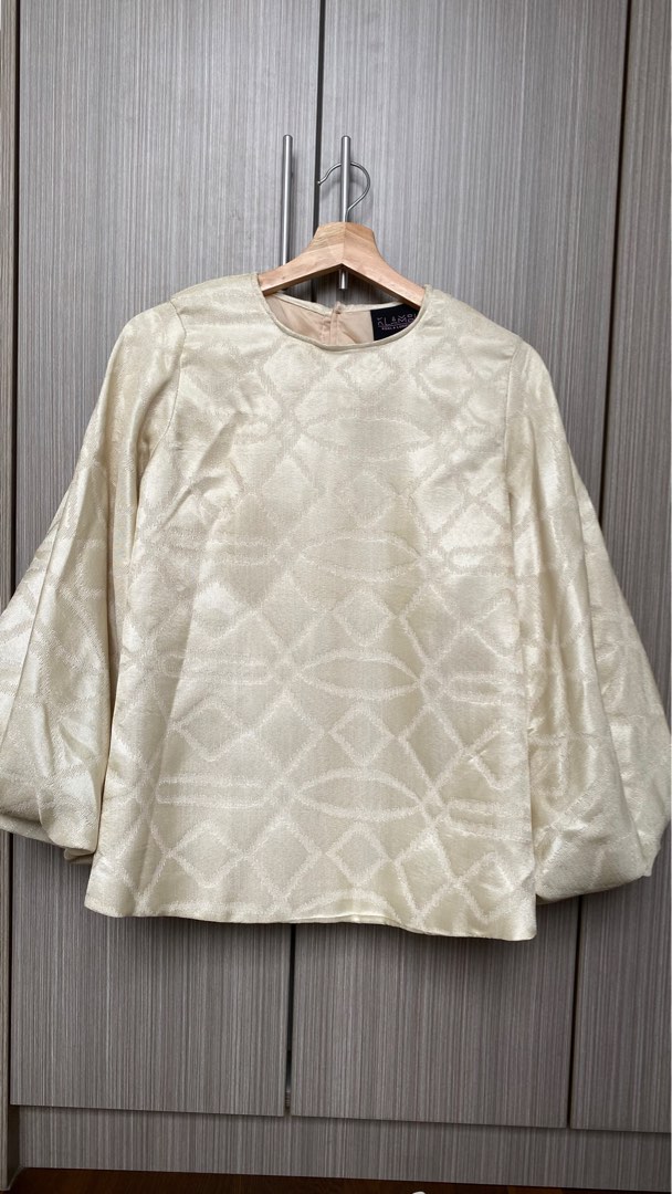 KLAMBI KL Top, Women's Fashion, Muslimah Fashion, Tops on Carousell