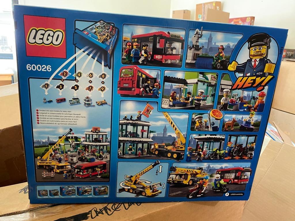 LEGO 60026 Town Square, Hobbies & Toys, Toys & Games on Carousell