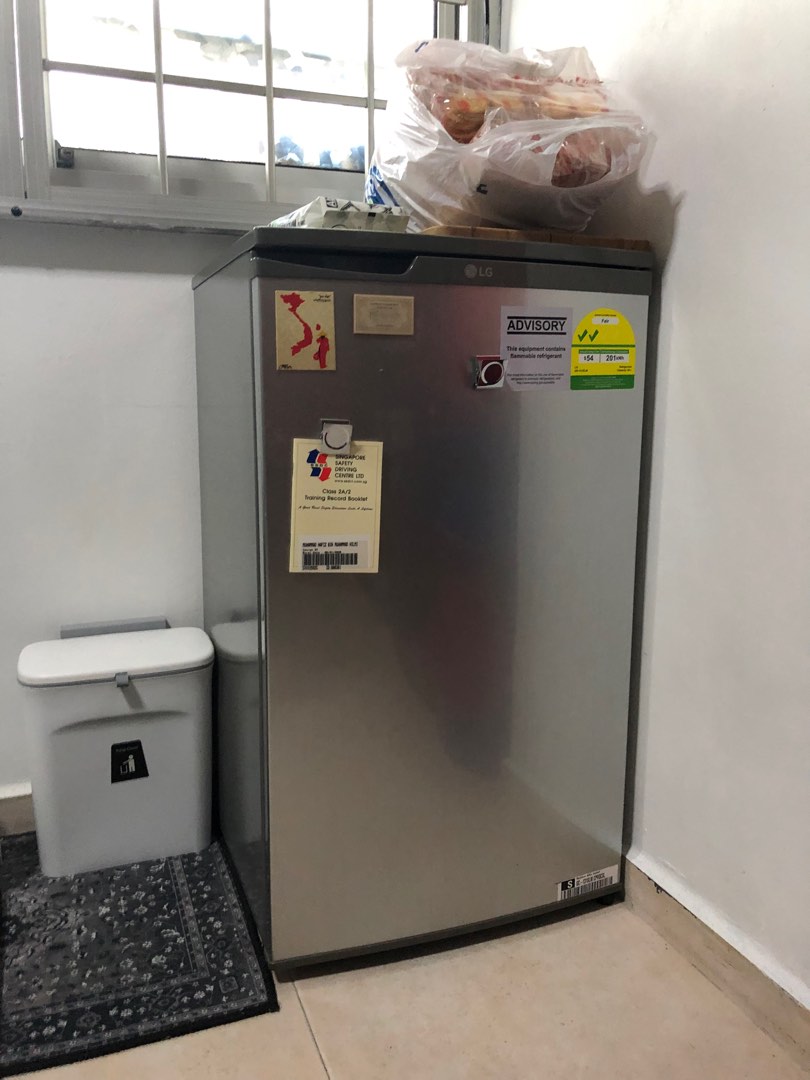 LG Mini Fridge 90L, TV & Home Appliances, Kitchen Appliances ...