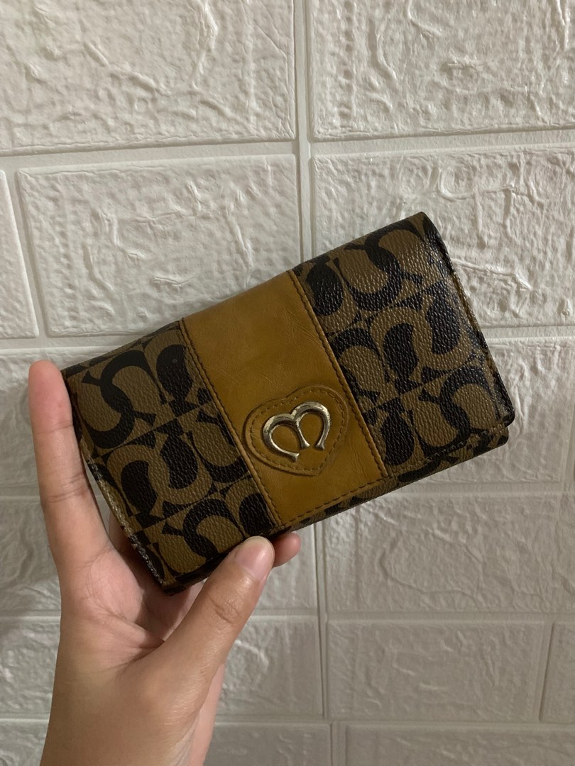 Michaela wallet, Women's Fashion, Bags & Wallets, Wallets & Card ...