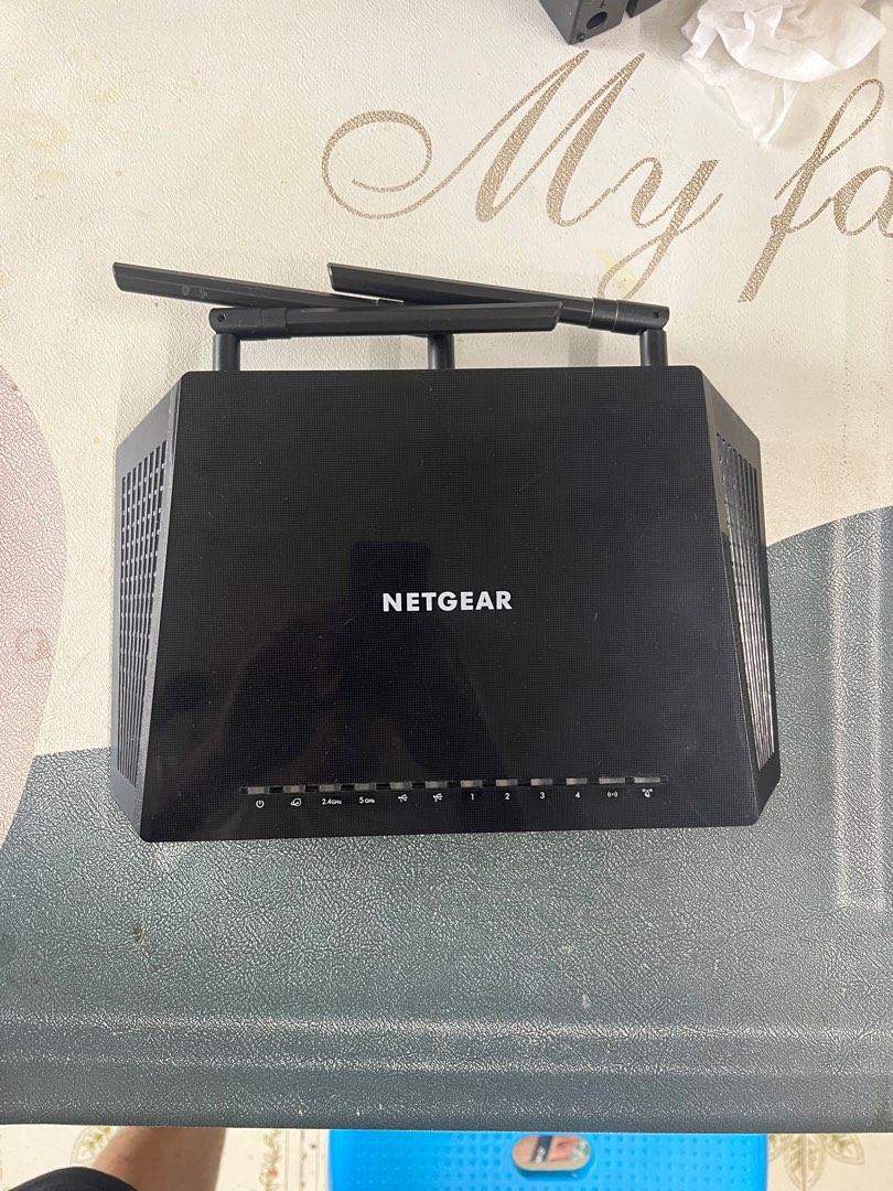 Netgear Router, 電腦＆科技, 電腦周邊及配件, Wifi及上網相關產品 - Carousell