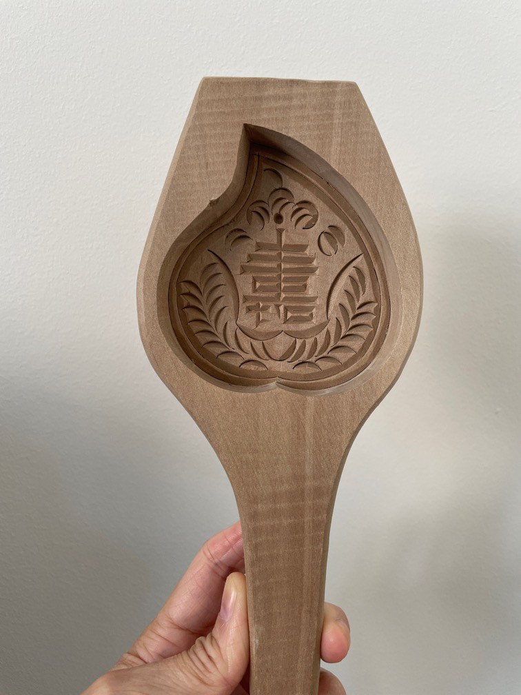 Peng kueh kuih Shou mould, Furniture & Home Living, Kitchenware ...