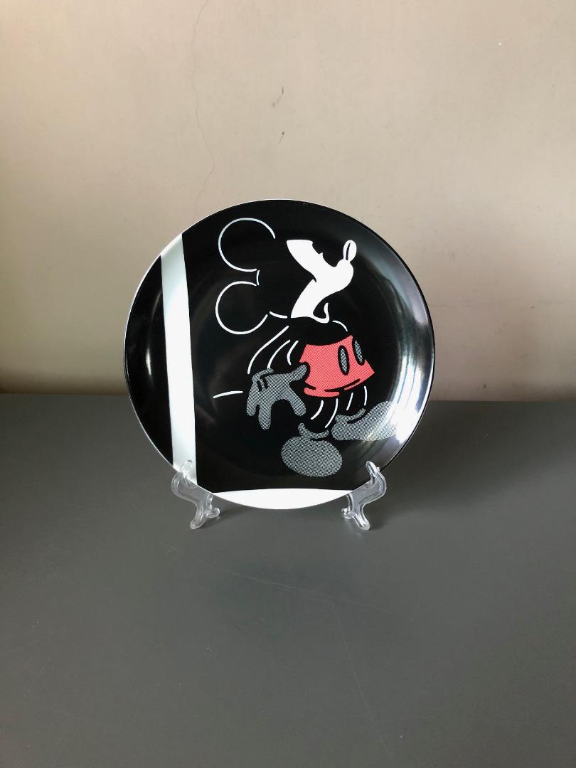 Rare Mickey Mouse Plates by Axis Paris Set of 2, 興趣及遊戲, 收藏品及紀念品, 古董收藏 ...